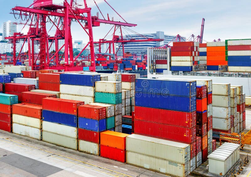 Port Industriel De Barcelone, Espagne Photo stock éditorial - Image du ...