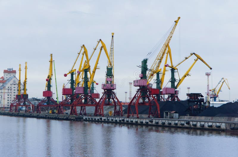 Port, Loading, Cranes, Coal, Cargo Terminal Editorial Stock Image ...