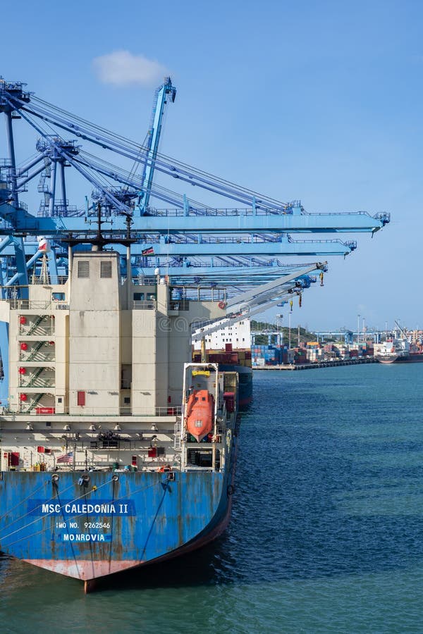 Port Mombasa editorial photography. Image of industrial - 264768287