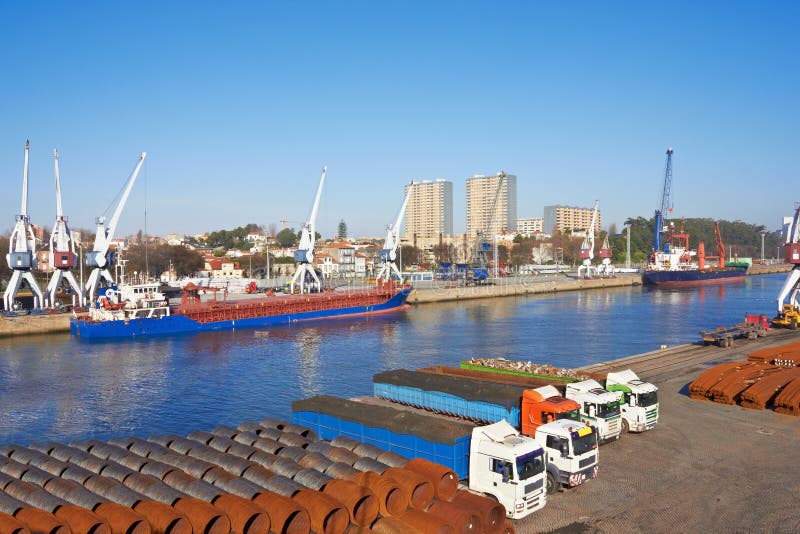 Sea Port In Porto, Portugal Stock Photo - Image of breakwater, horizon ...