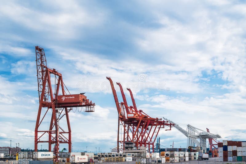 Port of Seattle cranes editorial stock image. Image of docked - 35766379