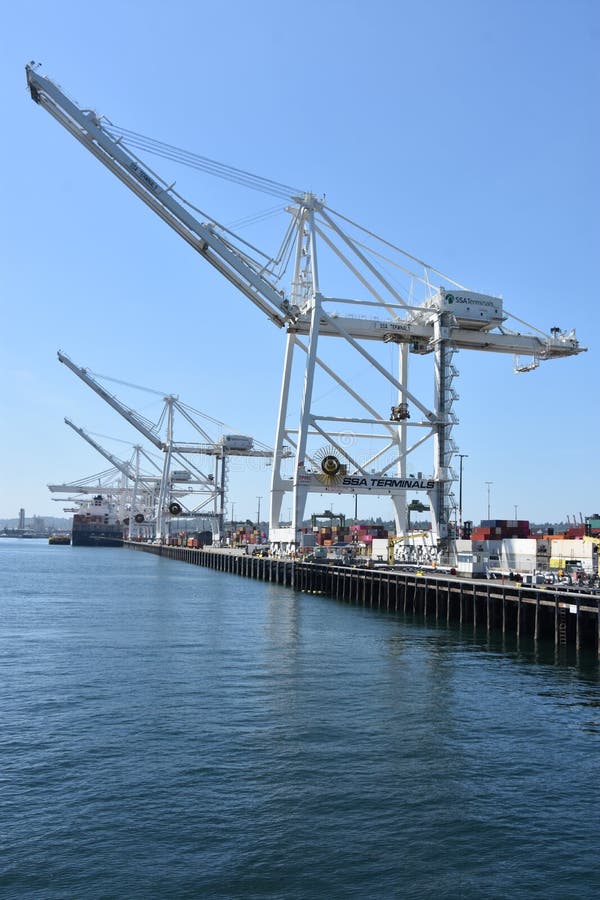 Port of Seattle in Washington Editorial Image - Image of condominiums ...