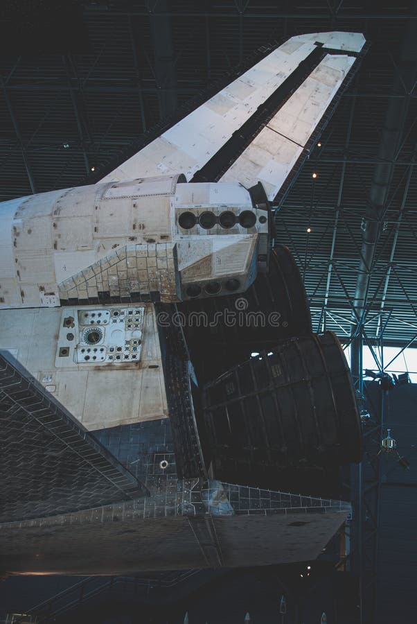 Space Shuttle Tail Size