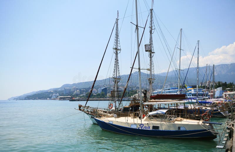 The port of Yalta editorial image. Image of boat, beach - 67291090