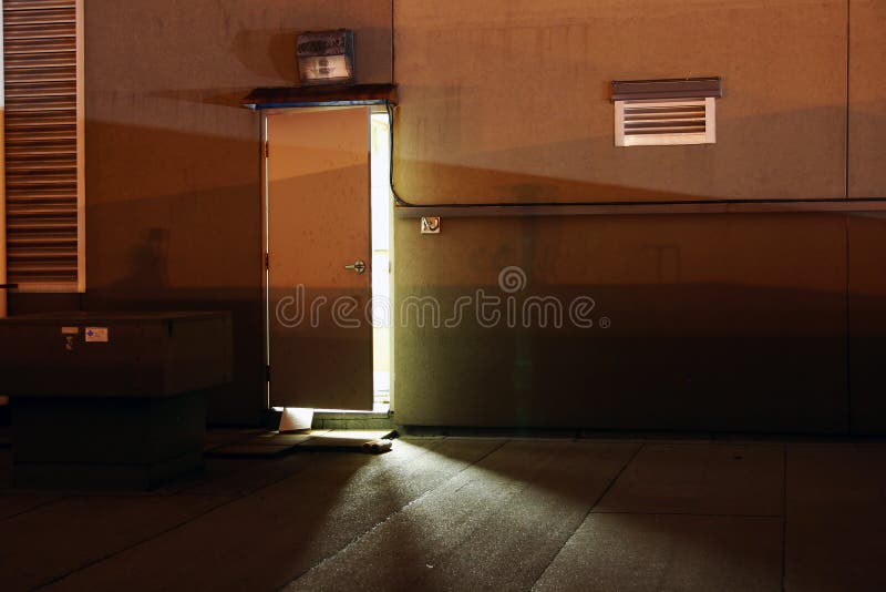 Porta aberta foto de stock. Imagem de casa, interior - 15070862