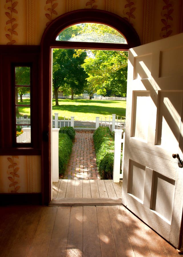 Porta aperta immagine stock. Immagine di libert, risaia - 12387939