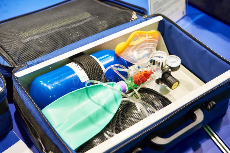 Portable Oxygen Cylinder Inhaler and Mask Stock Image - Image of clinic ...