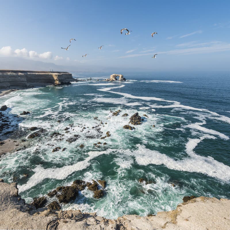 Portada Y X28; Arch& X29; Formación De Roca, Chile Foto de archivo ...