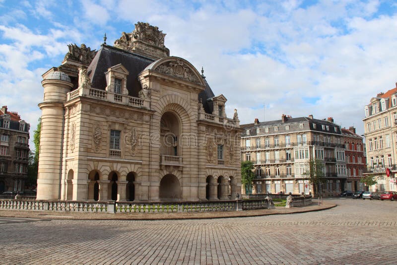 Porte De Paris - Lille - Frances (2) Image éditorial - Image du petit ...