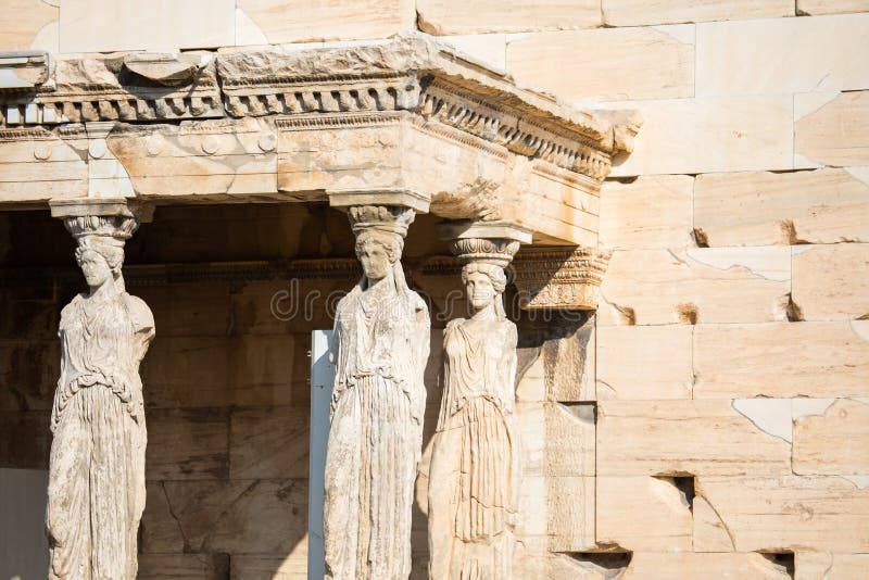 Portico Delle Cariatidi, Atene Immagine Stock - Immagine di ...