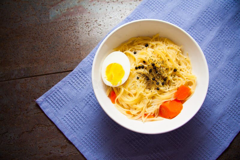 Portion of Chicken Bouillon Stock Image - Image of green, dinner: 65220735