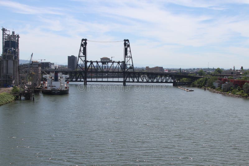 Portland City Bridges and River Editorial Stock Image - Image of ...