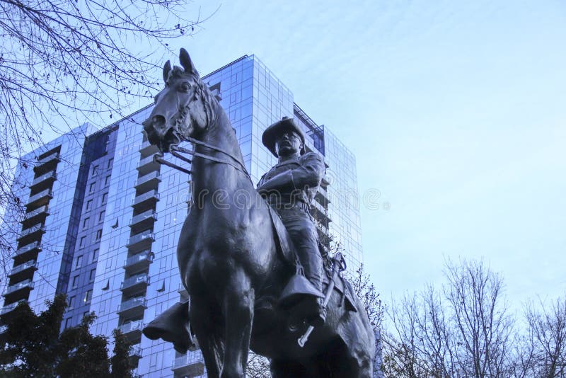 Portland, or. December 2018 Editorial Image - Image of rider, night ...