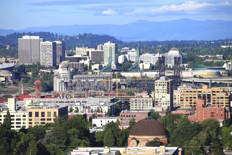 Portland Oregon Skyline at Dusk. Stock Photo - Image of river, area ...
