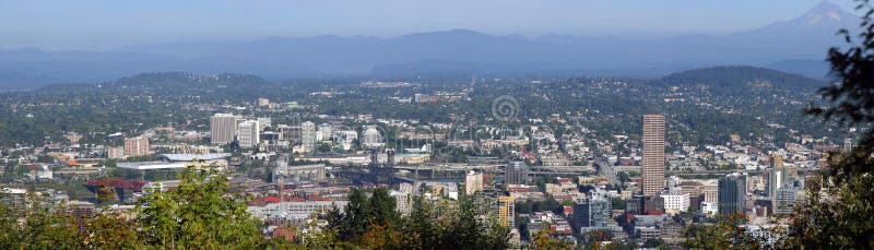 Portland Oregon Panorama.-2 Stock Photo - Image of hotels, downtown ...