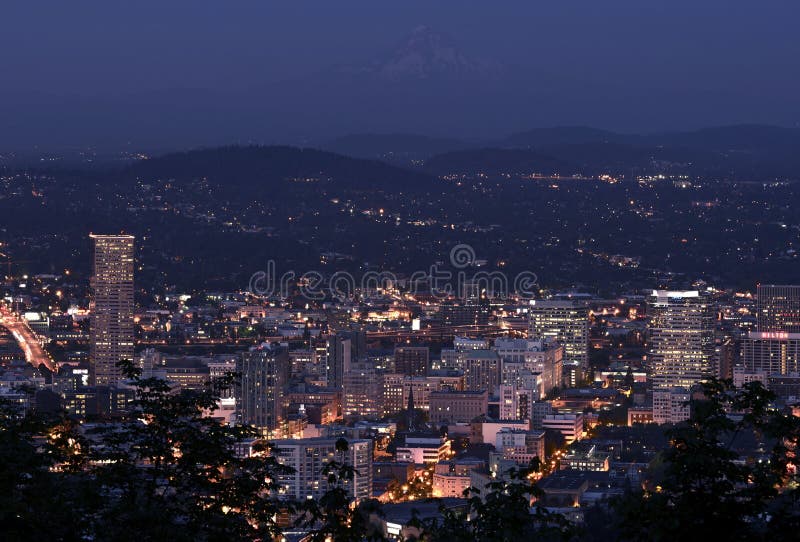 Portland Overlook stock photo. Image of condos, overnight - 28943326
