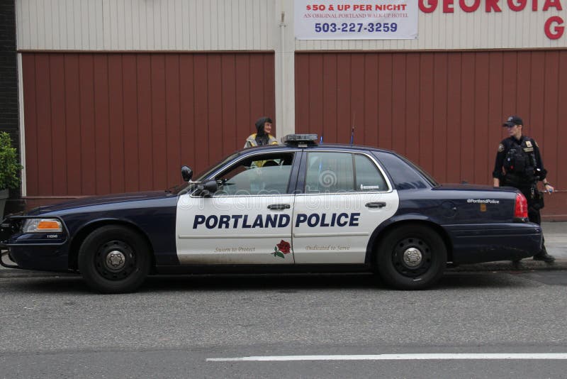 Portland Police Car in Downtown - PORTLAND, OREGON - APRIL 16, 2017 ...