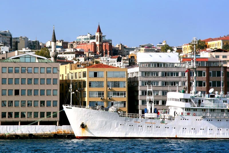 Porto de Istambul foto de stock. Imagem de turismo, azul - 11532852