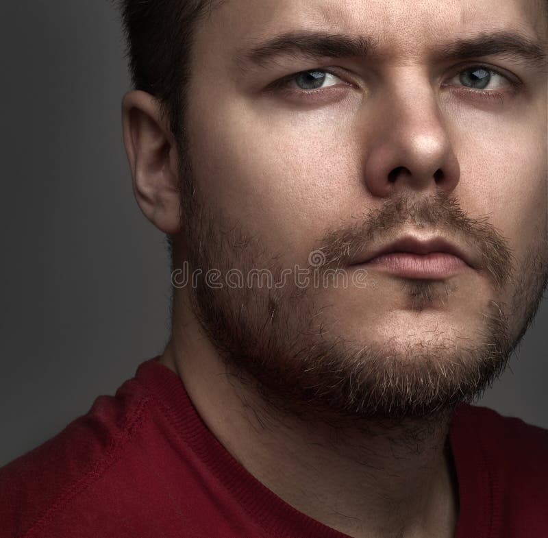 Portrait image stock. Image du rouge, confiant, visage - 36377269