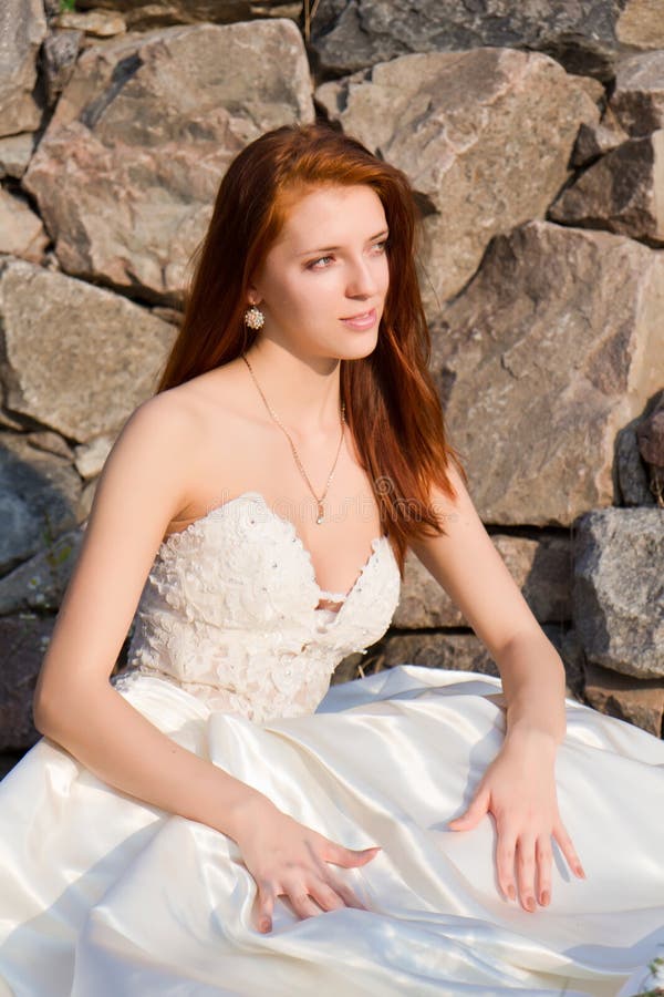 Portrait of a Beautiful Bride Stock Image - Image of outside, bouquet ...