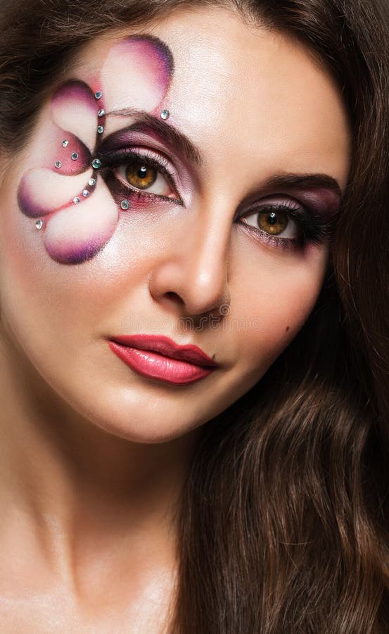 Portrait of a Beautiful Woman with a Glamorous Retro Makeup Stock Image ...