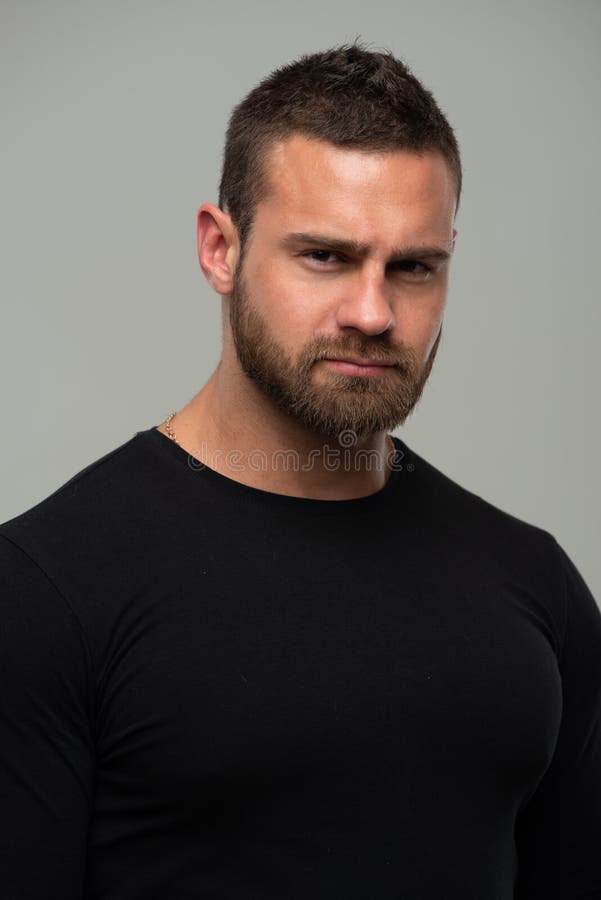 Portrait of bodybuilder stock photo. Image of beautiful - 157221334