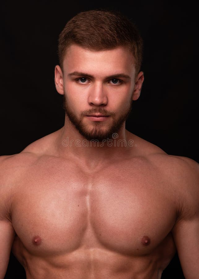 Portrait of bodybuilder stock image. Image of portrait - 176074651