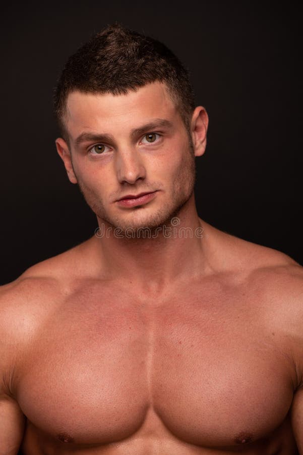 Portrait of bodybuilder stock image. Image of confident - 181175197