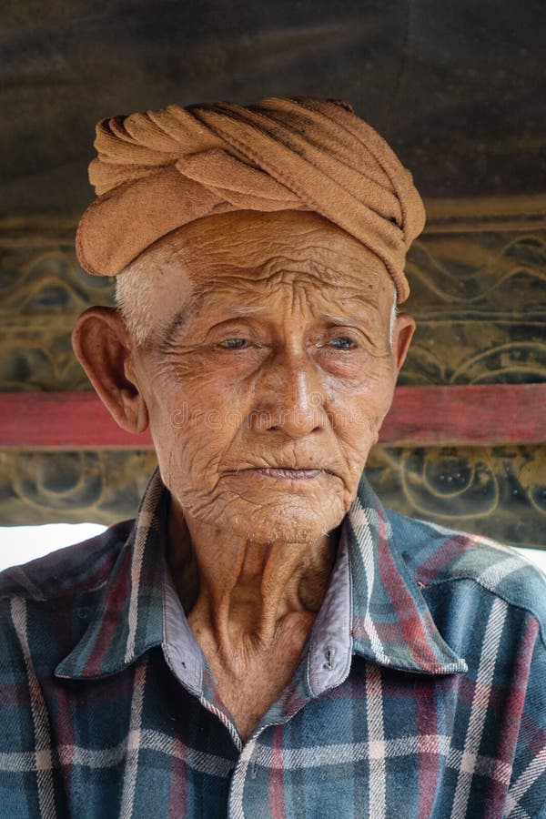 Portrait of Burmese Man in Innwa, Myanmar Editorial Image - Image of ...