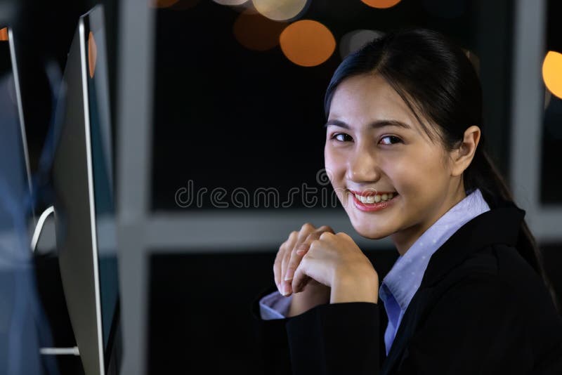 Portrait Business Young Woman Working Overtime Late at Night in Call ... Portrait Business Young Woman Working Overtime Late at Night in Call ...