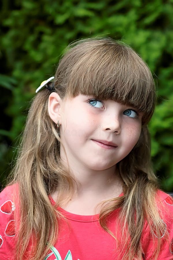 Portrait De Jeune Fille Photo Stock Image Du Adorable 32186854