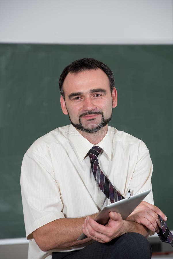 Portrait De Professeur Au Tableau Noir Image stock - Image du ...