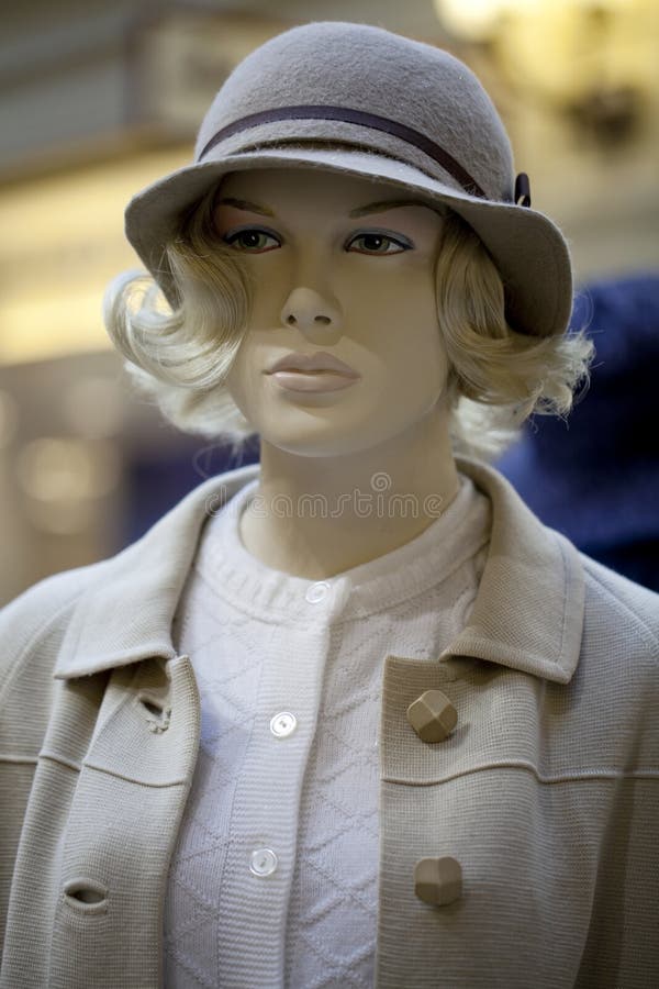 Portrait of Female Mannequin Stock Image - Image of glamour, head: 36881601