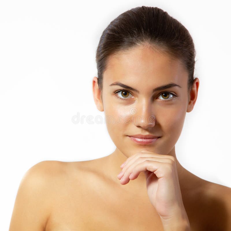 Portrait Féminin De Beauté De Visage Féminin Avec La Peau Naturelle