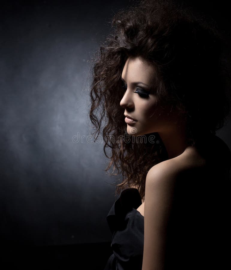 4,100+ Portrait glamorous girl Free Stock Photos - StockFreeImages