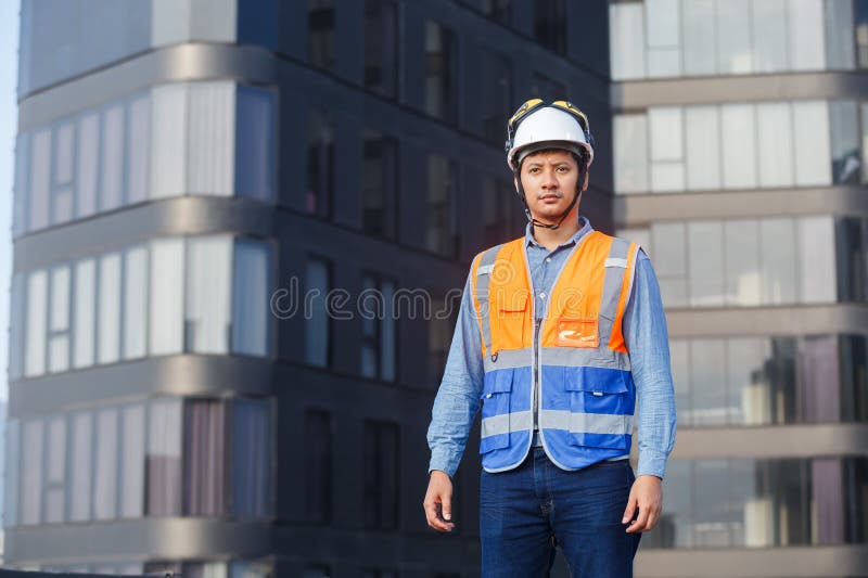 Portrait Man Engineer Standing Working Standing at Rooftop Building ...