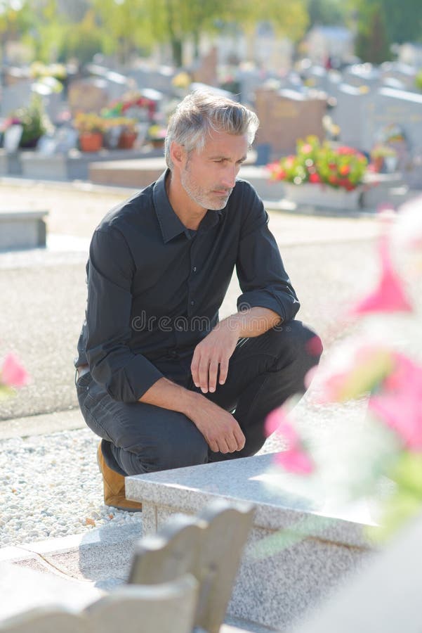 Portrait Man Mourning at Grave Stock Image - Image of visit, tomb ...