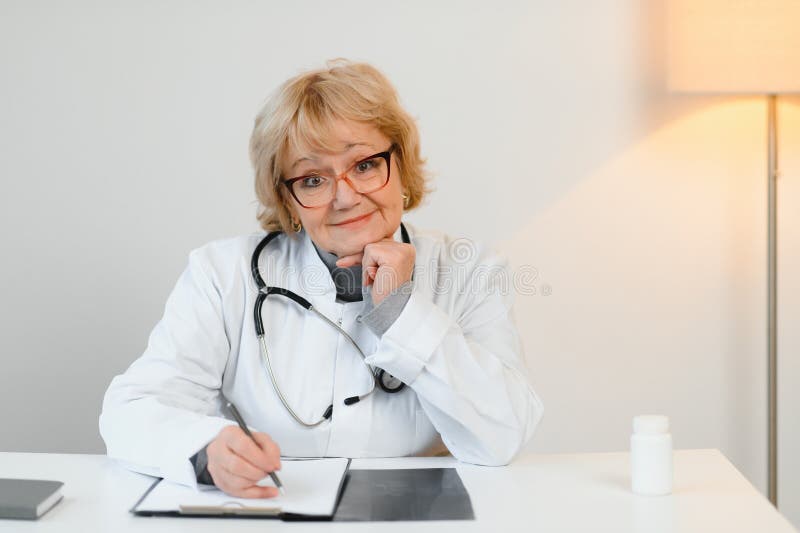 Portrait of Old Female Doctor Stock Image - Image of science, treatment ...