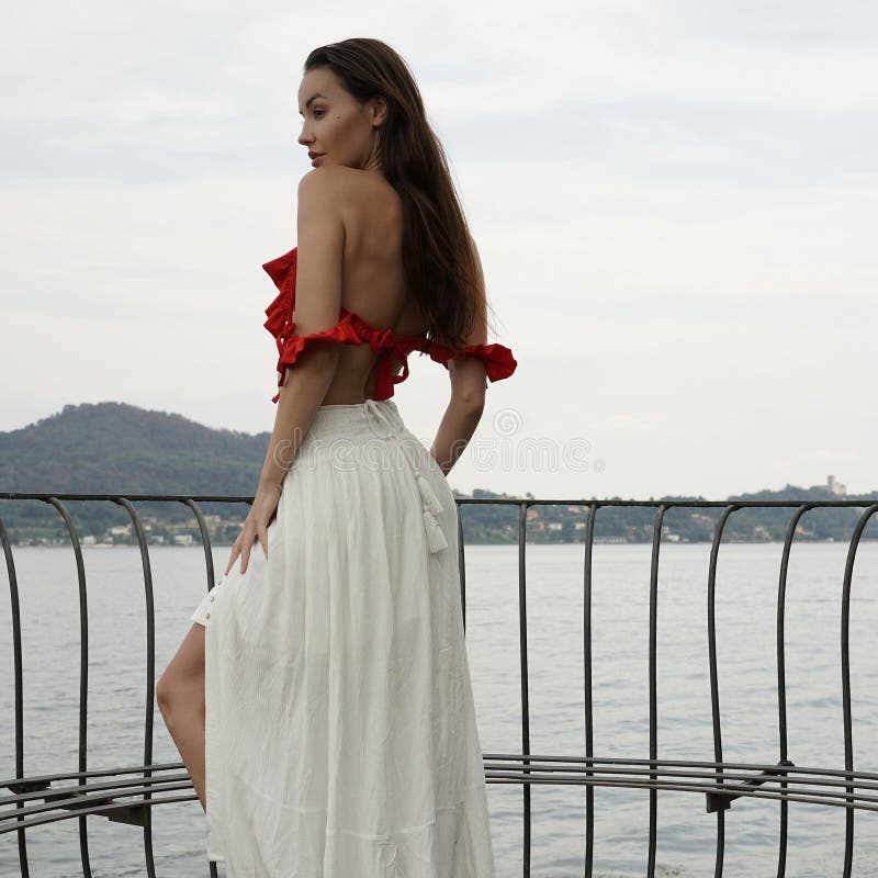 Portrait Pretty Young Model Posing in a Garden Stock Image - Image of ...