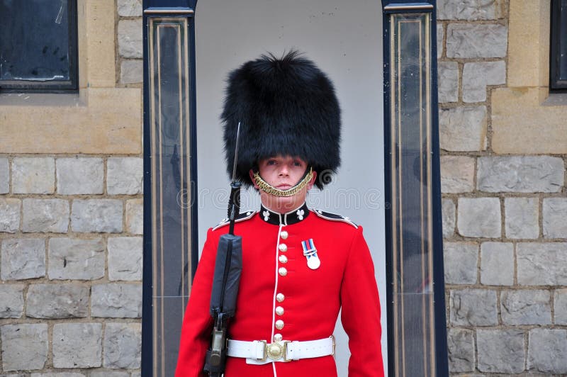 Royal Guard at Buckingham Palace Editorial Photo - Image of palace ...