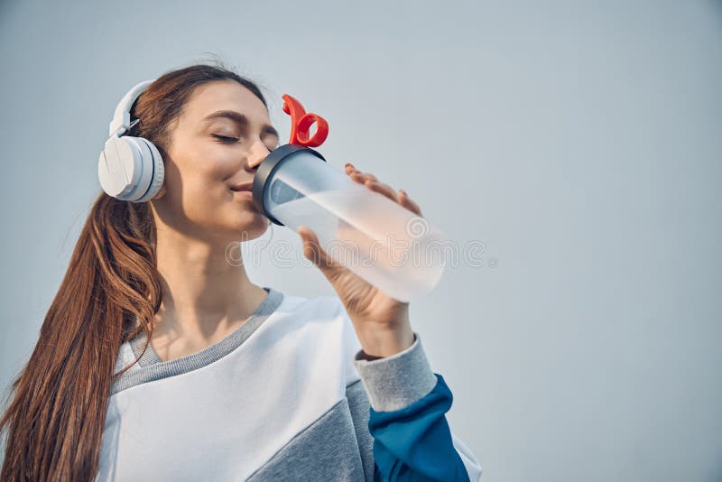Sportive Caucasian Lady Restoring Her Water Balance Stock Image Image