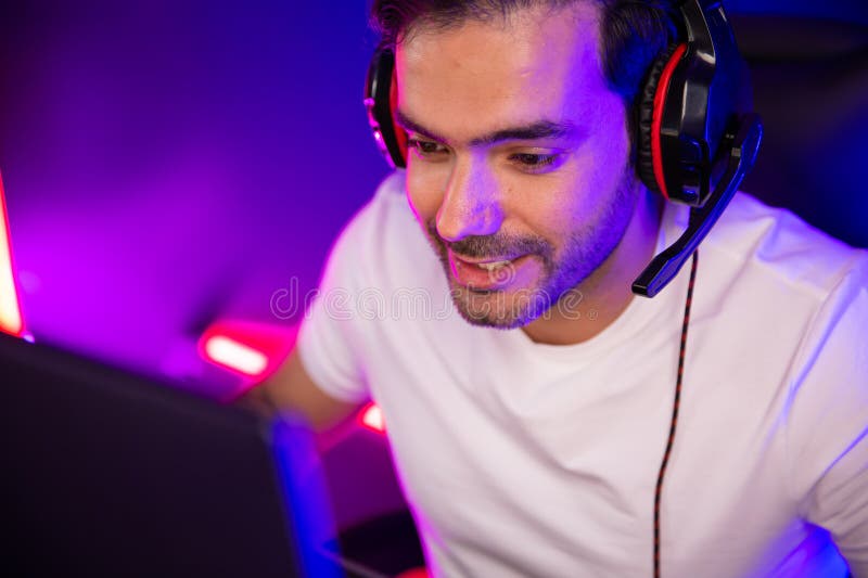 Portrait Smart Streamer Talking with Team Player Using Headset and Mic ...