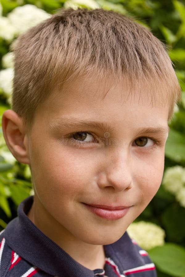 Portrait of smiling boy stock photo. Image of healthy - 19260394