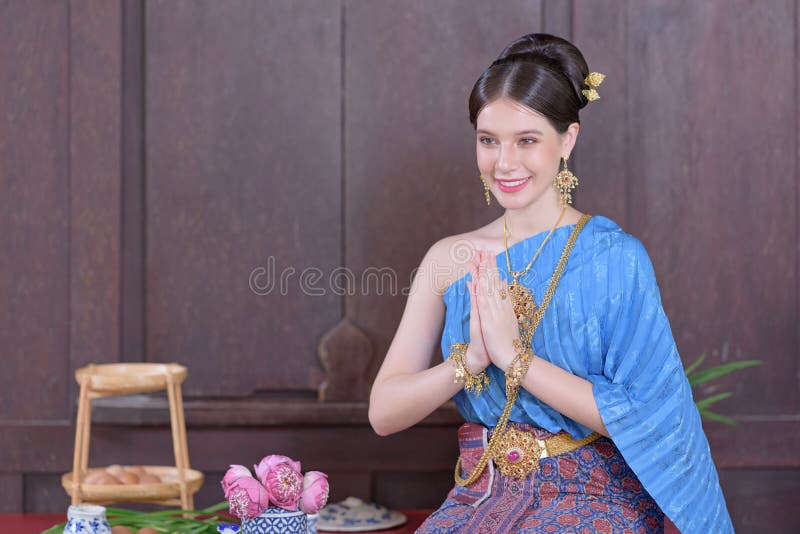 Portrait Thai Model in Thai Period Costume Stock Photo - Image of ...