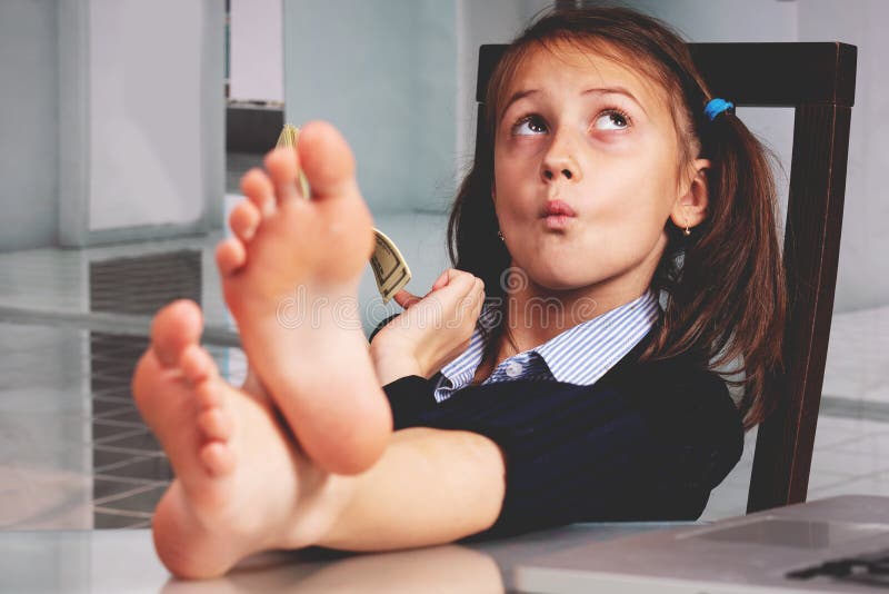160+ Feet girl happy portrait Free Stock Photos - StockFreeImages 160+ Feet girl happy portrait Free Stock Photos - StockFreeImages