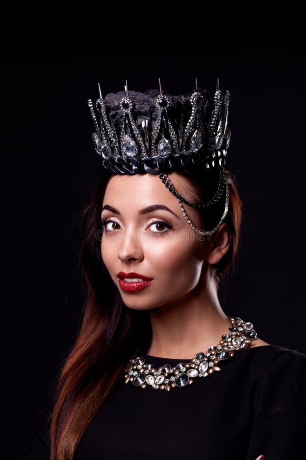 Black crown stock image. Image of nature, foliage, crown - 7247745