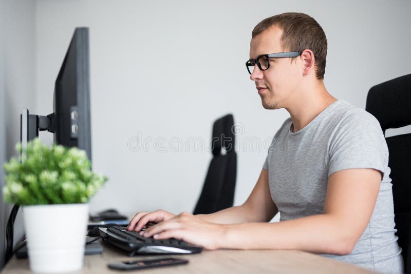 41,524 Portrait Young Man Office Worker Computer Stock Photos - Free ...