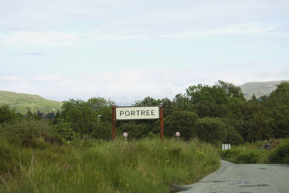 Portree stock photo. Image of scottish, dock, road, tourists - 22570764