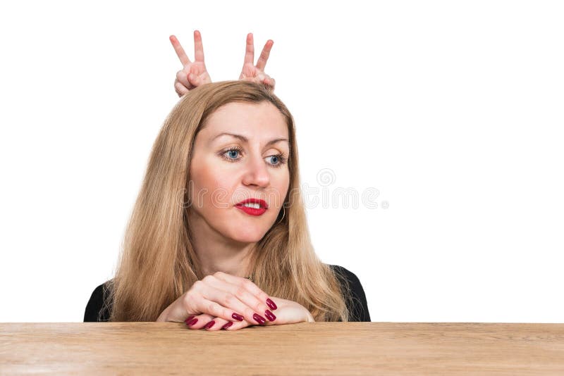 Portret kobieta z rogami obraz stock. Obraz złożonej z lifestyle ...