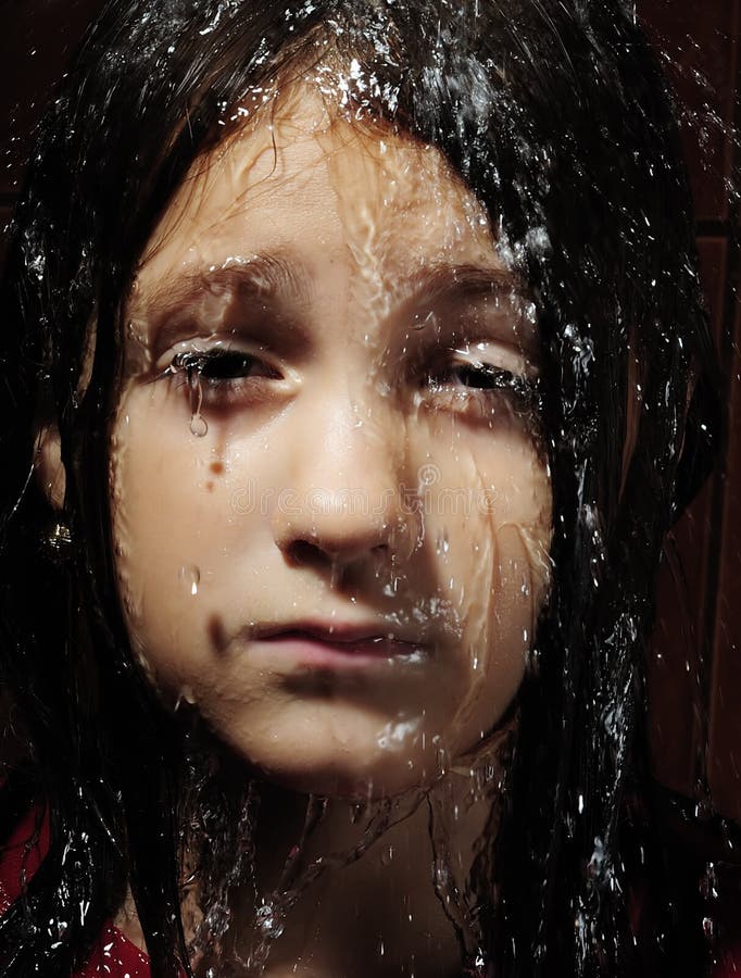 Portret mokry obraz stock. Obraz złożonej z portret, problemy - 6673047